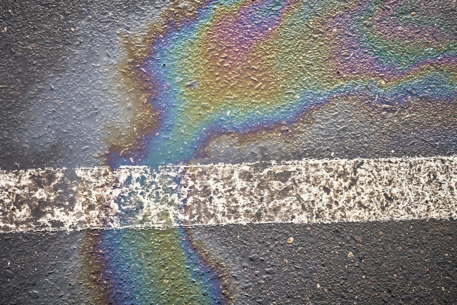 Oil Leak Repair Cost UK - Guide & FAQs | Bumper